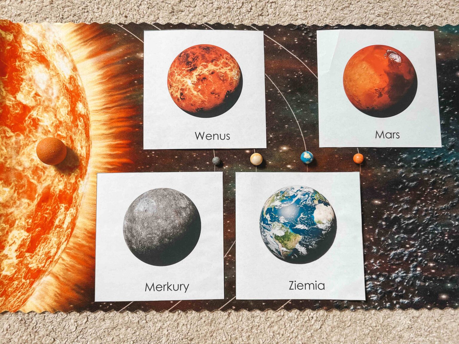 Piosenki o planetach dla dzieci - Mama z Montessori